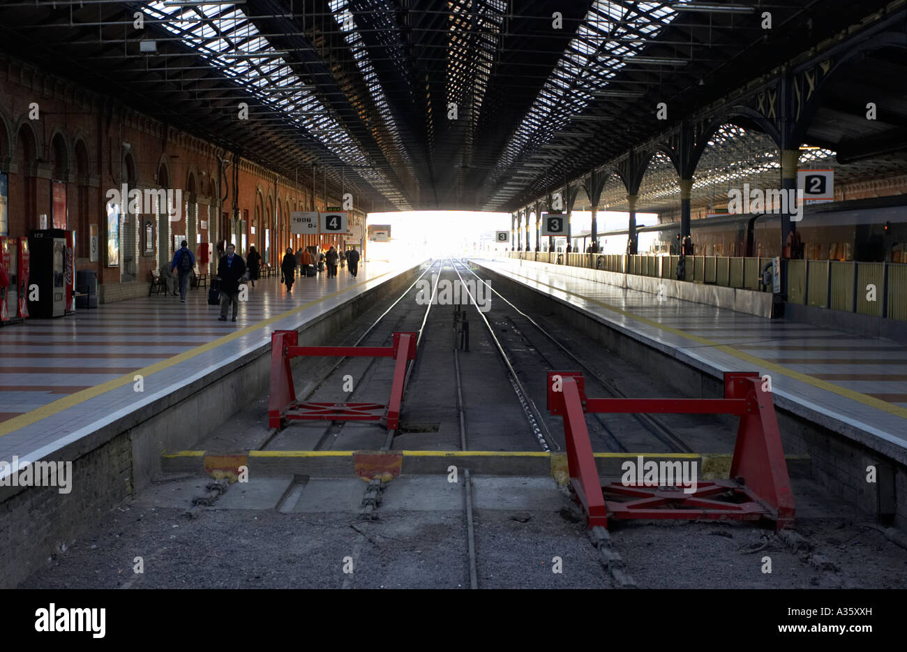 rail platforms and tracks with buffer stops at Connolly iarnrod eireann ...