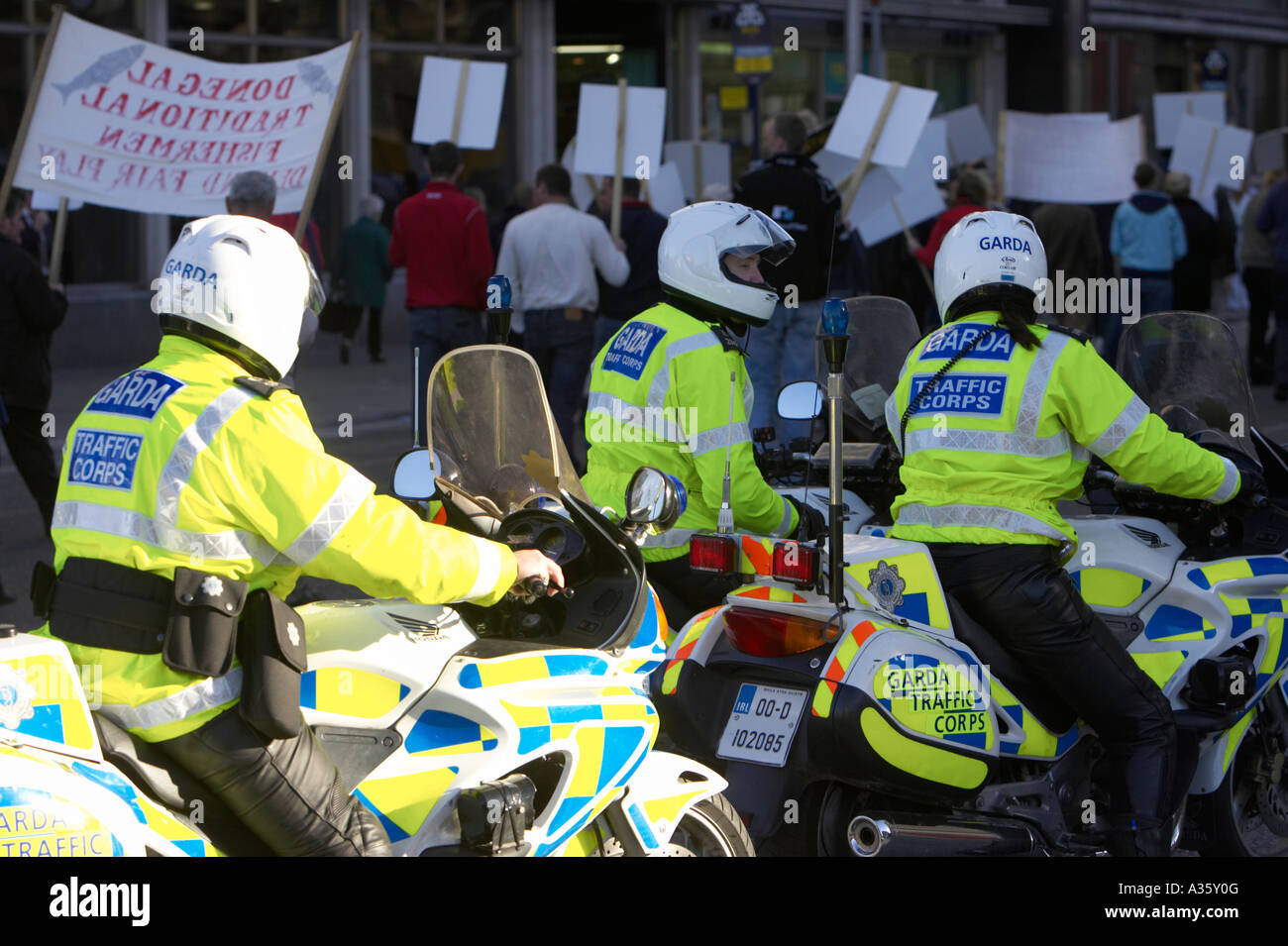 garda siochana irish police force traffic police cops chatting on ...
