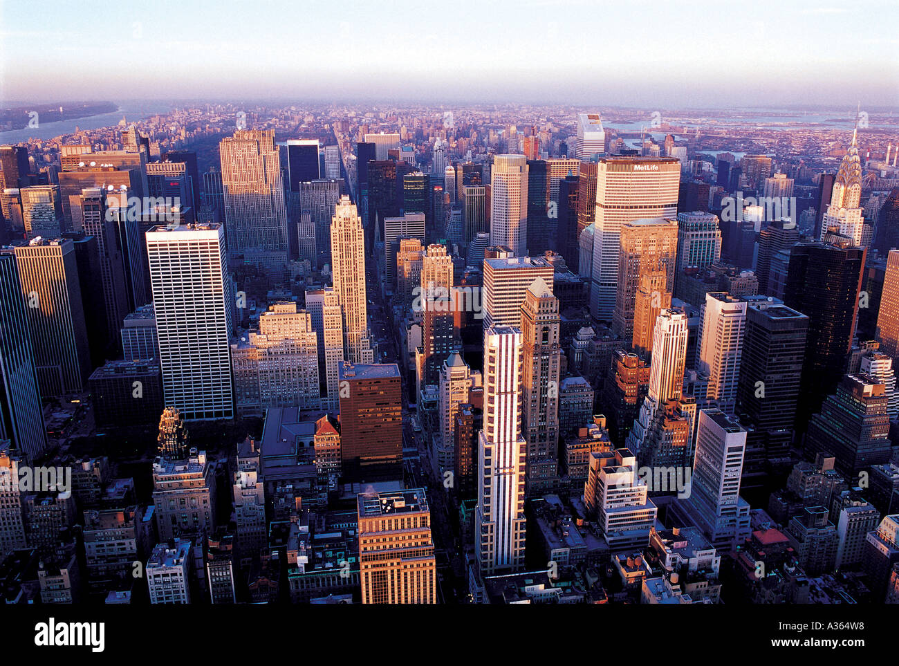 Manhattan landscape hi-res stock photography and images - Alamy