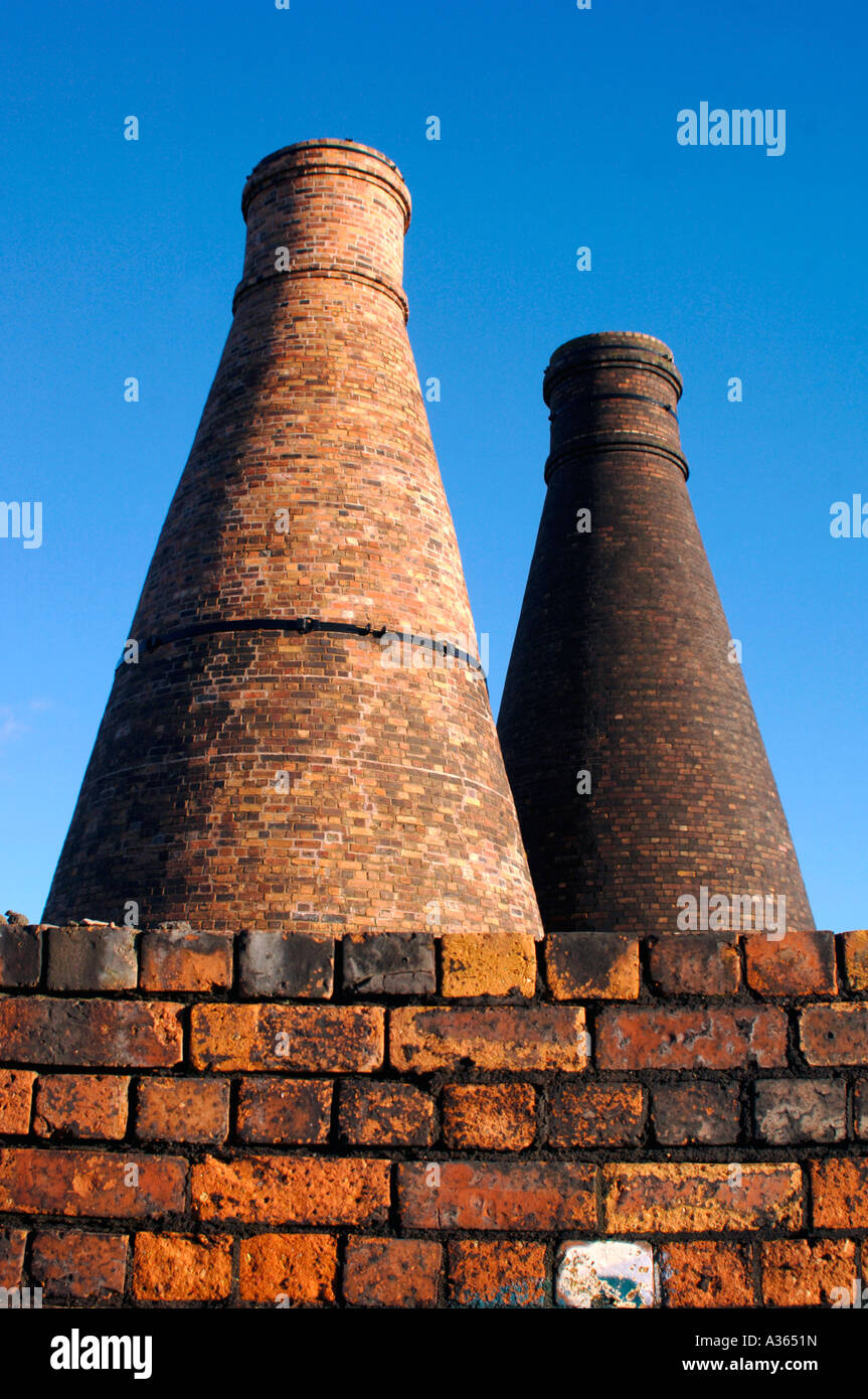 Bricks in kilns hi-res stock photography and images - Alamy