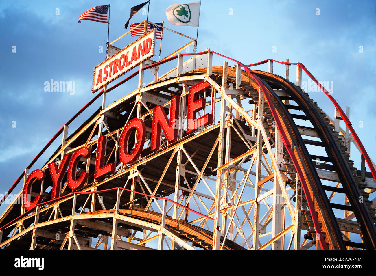CYCLONE ROLLER COASTER, CONEY ISLAND Stock Photo - Alamy