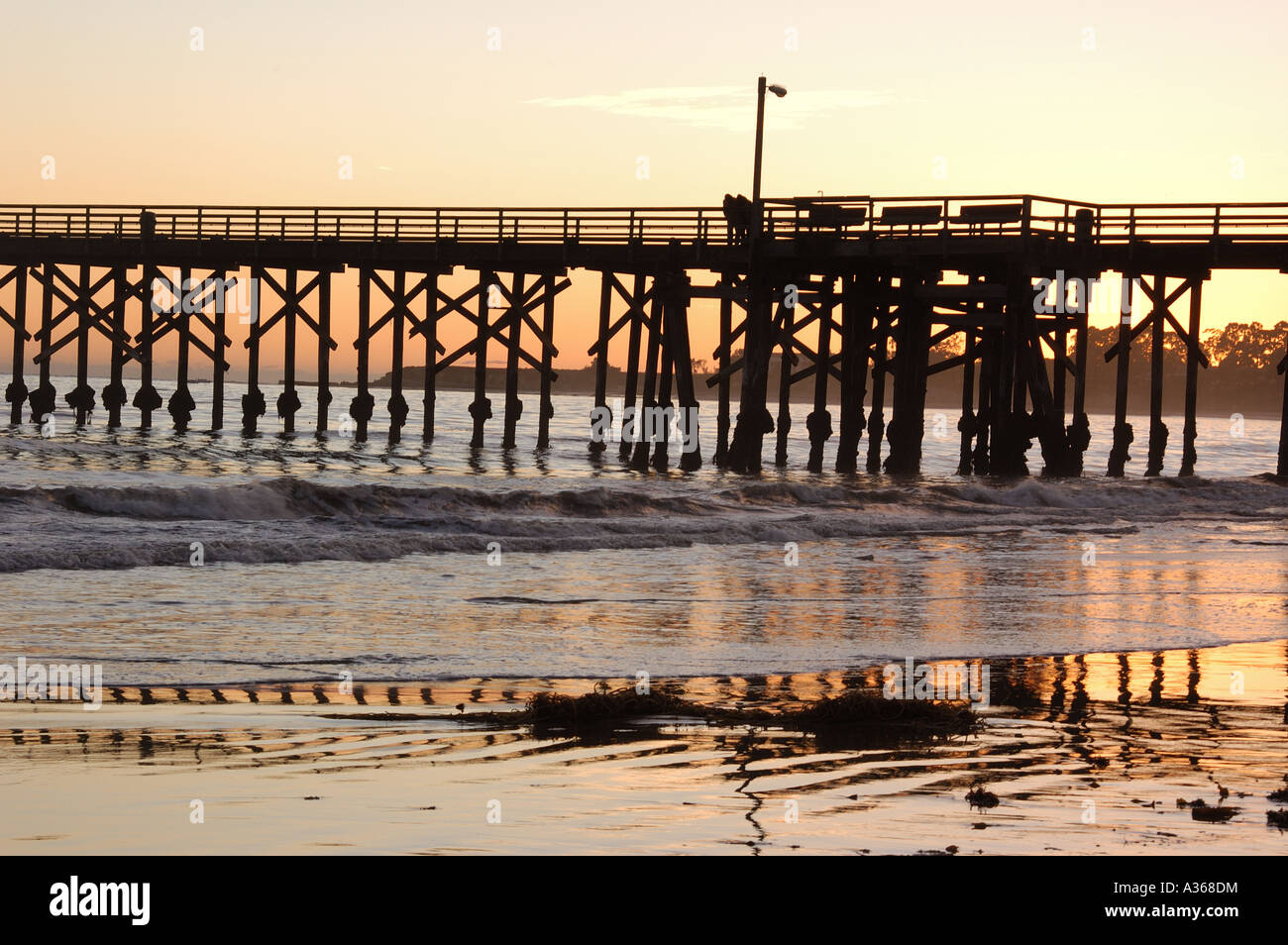 Goleta pier hi-res stock photography and images - Alamy
