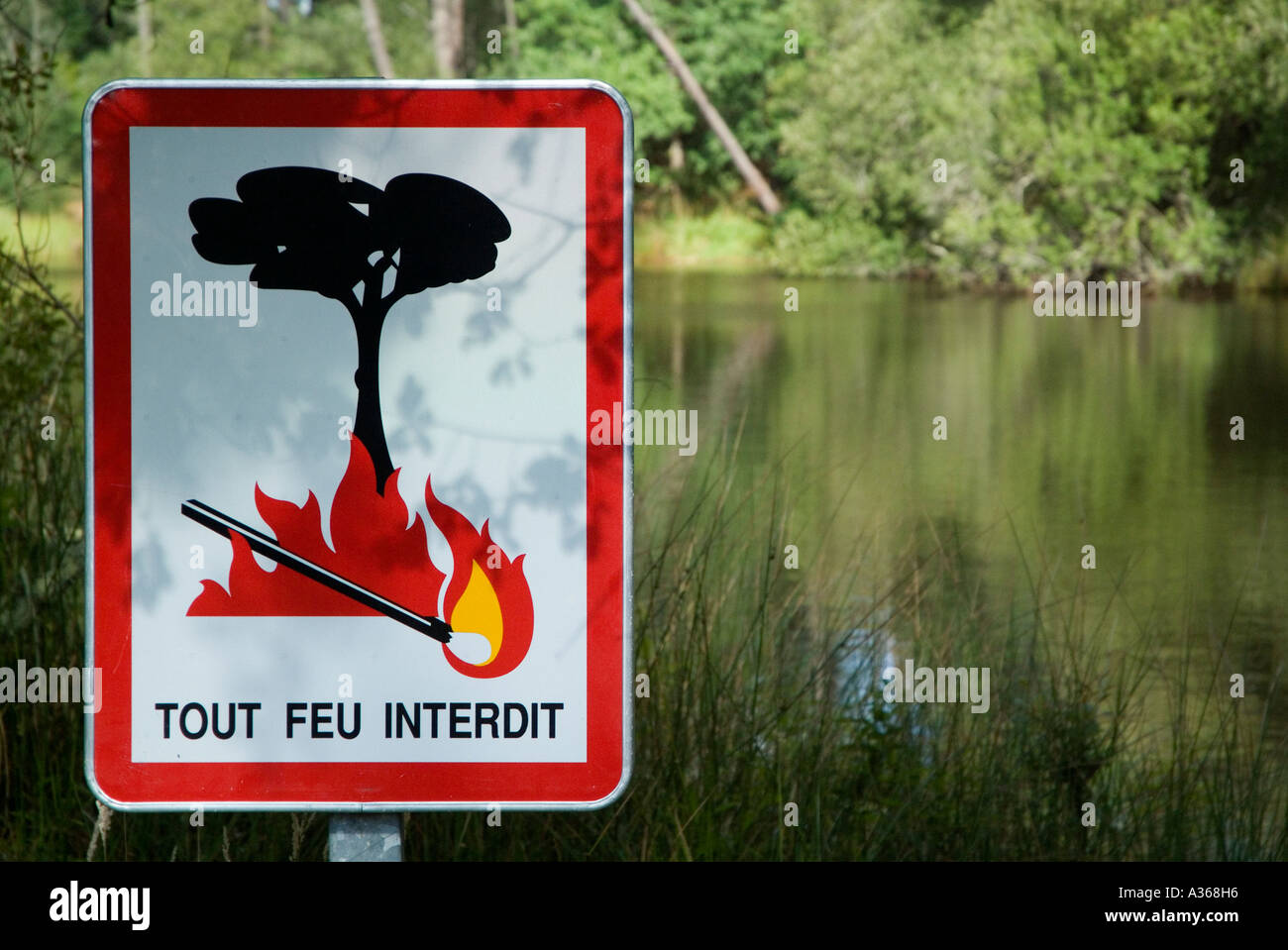 Tout feu interdit hi-res stock photography and images - Alamy