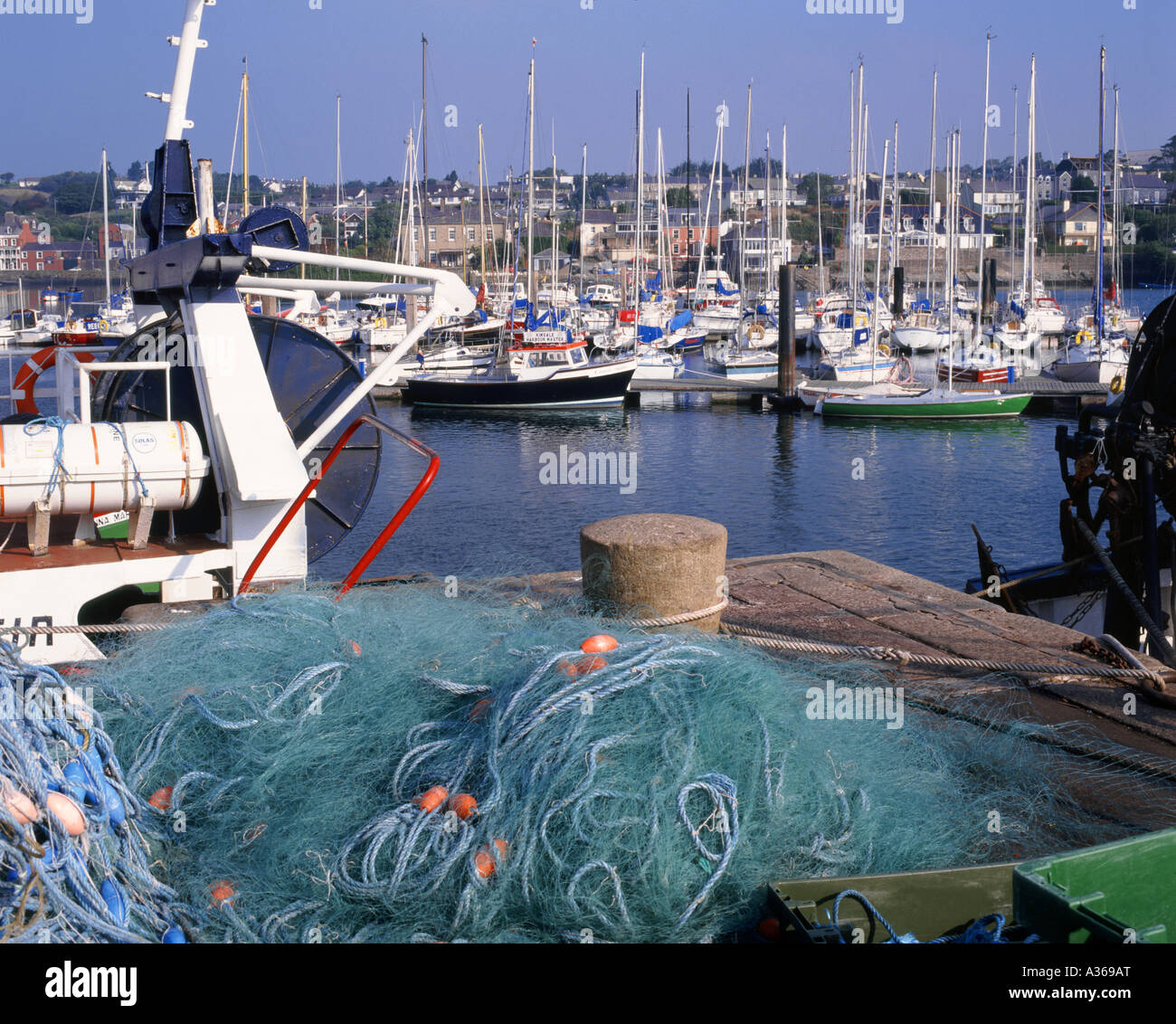 Fishing boats kinsale hi-res stock photography and images - Alamy