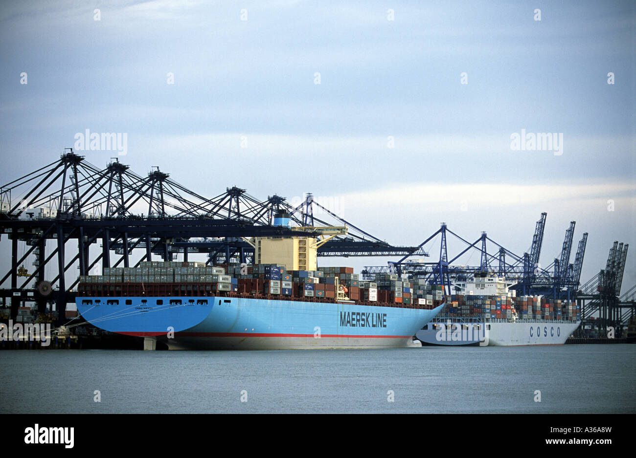 Emma maersk container hi-res stock photography and images - Alamy