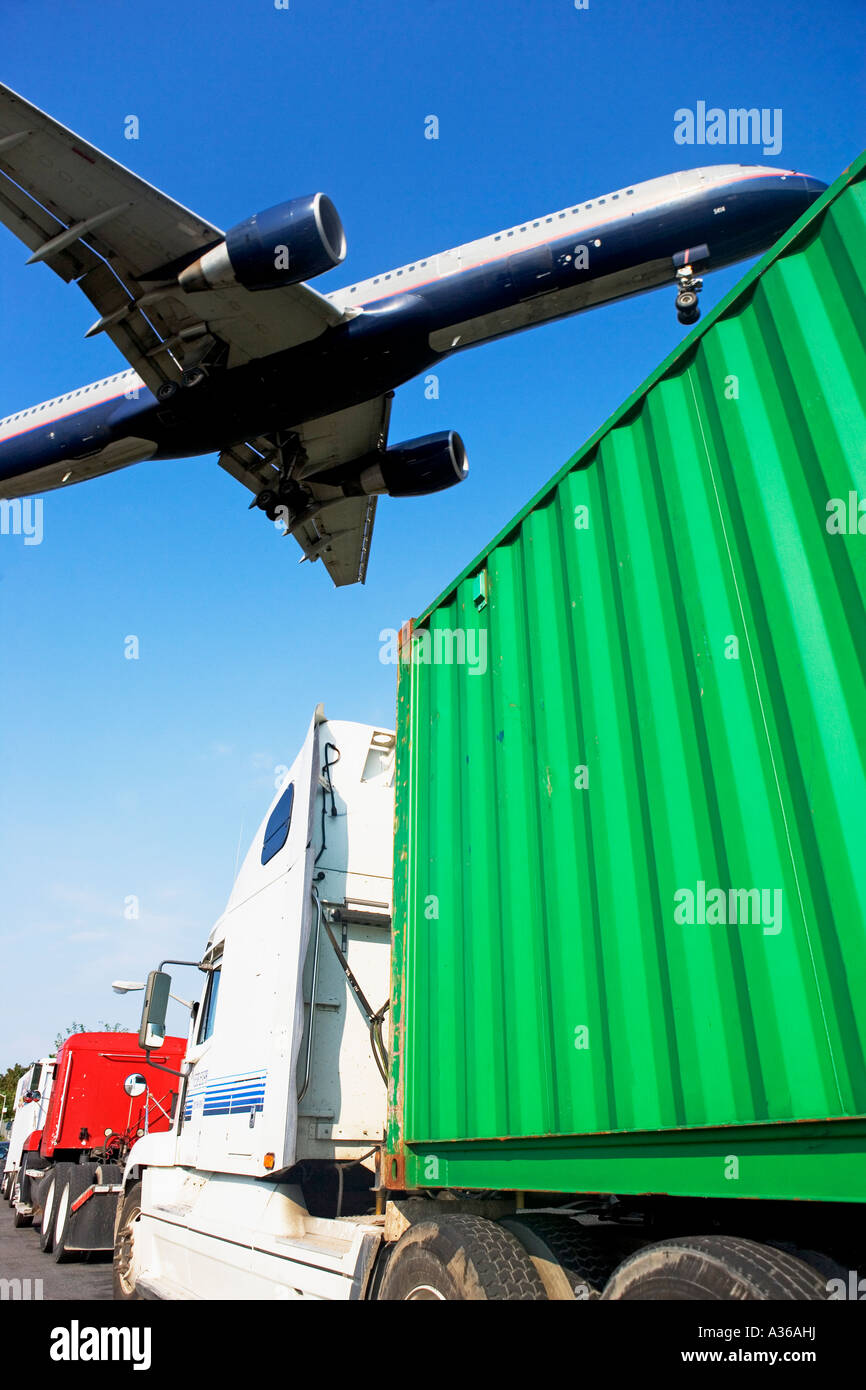 AIRCRAFT, AIRPLANE, TRUCK, TRAVEL, TRANSPORTATION Stock Photo - Alamy