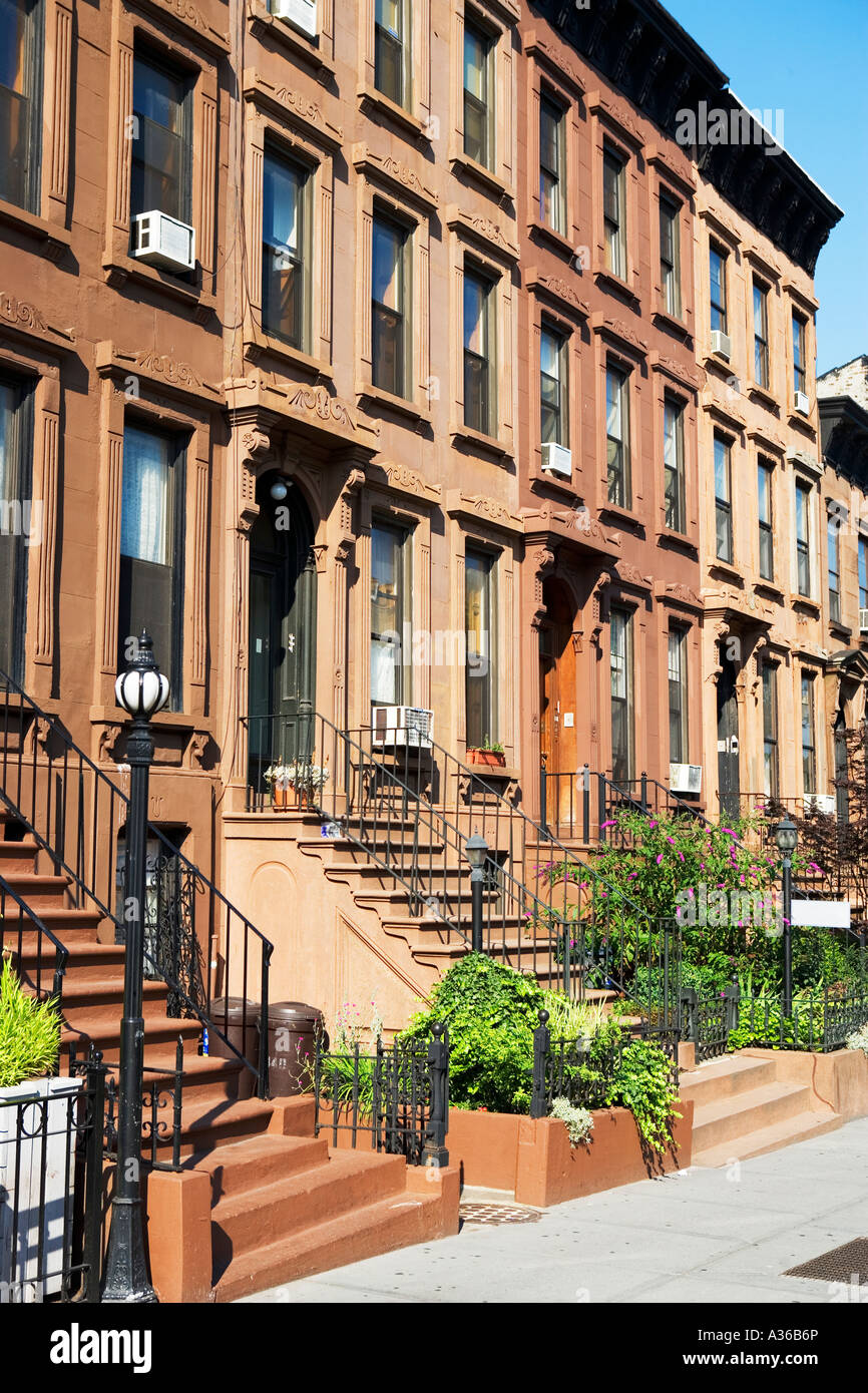 Brick brownstones in manhattan hi-res stock photography and images - Alamy