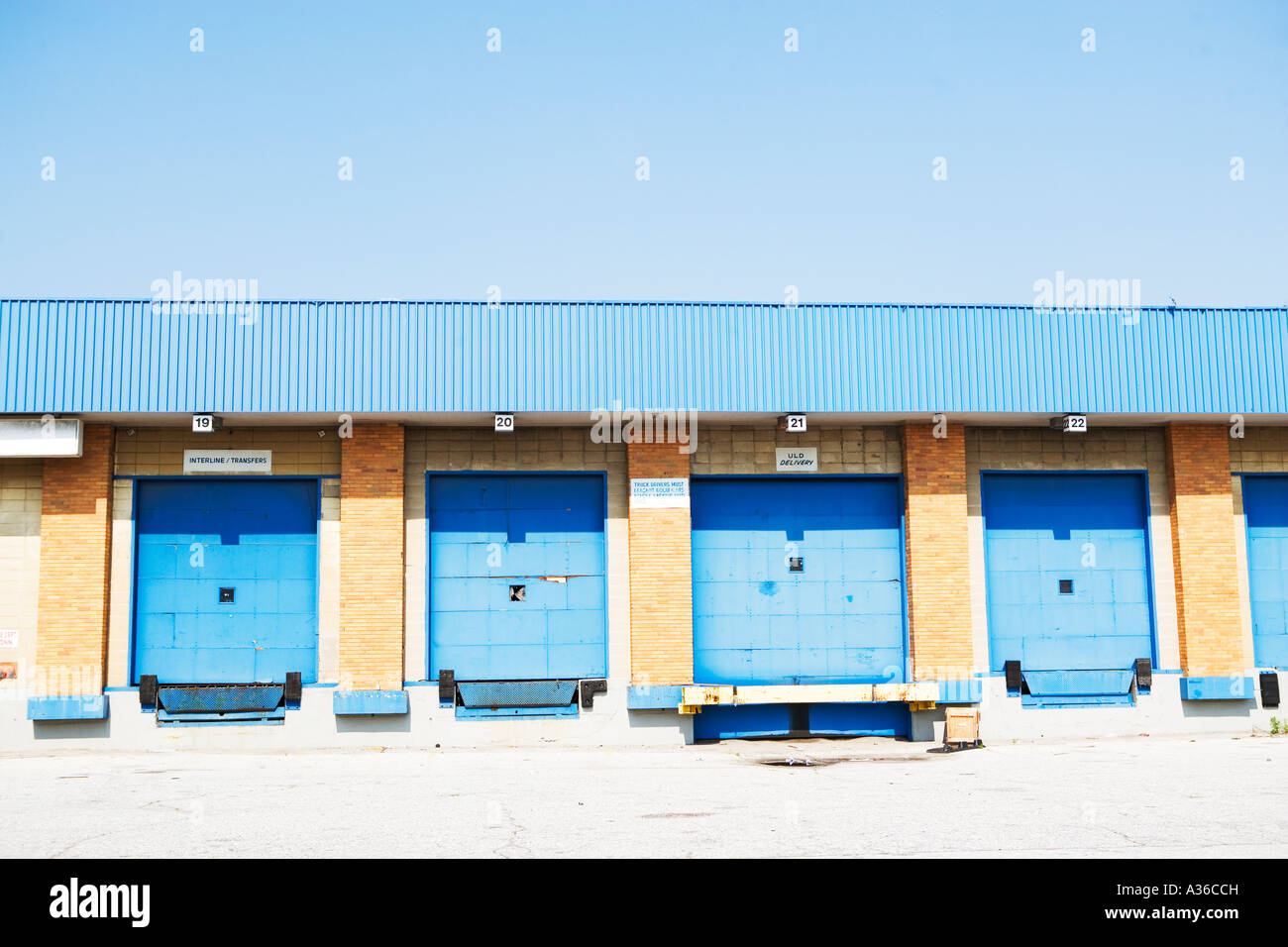 STORAGE, STORAGE UNITS, STORE, PRIVATE, DOORS, IN A ROW, SAFETY ...