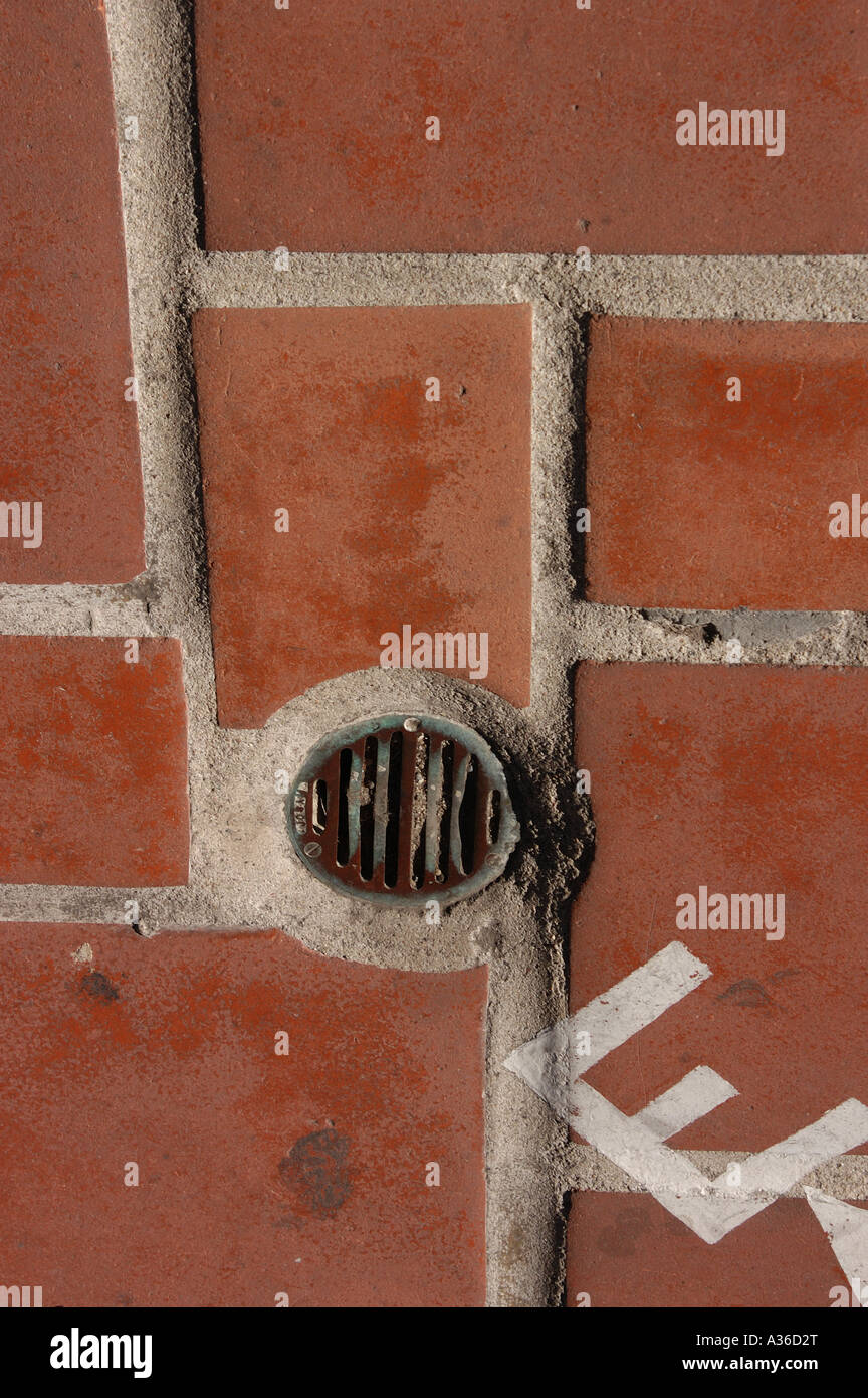 Adobe tiles hi-res stock photography and images - Alamy
