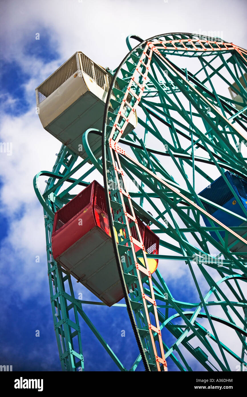WONDER WHEEL, AMUSEMENT PARK Stock Photo - Alamy