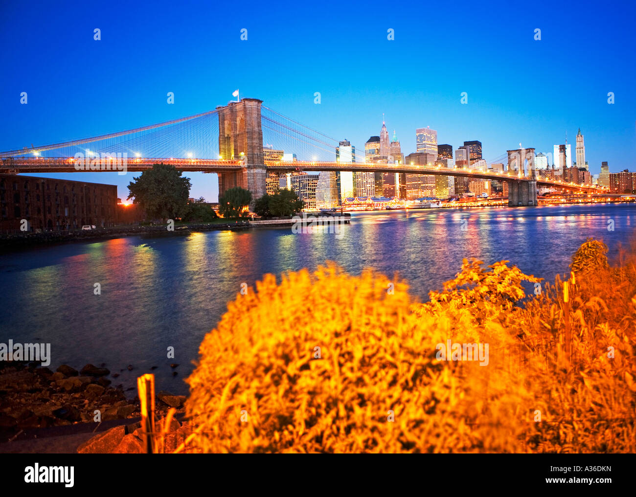 Pier 17 pavillion hi-res stock photography and images - Alamy