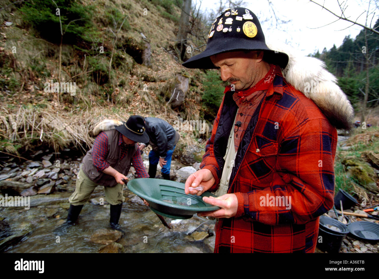 Gold washer hi-res stock photography and images - Alamy
