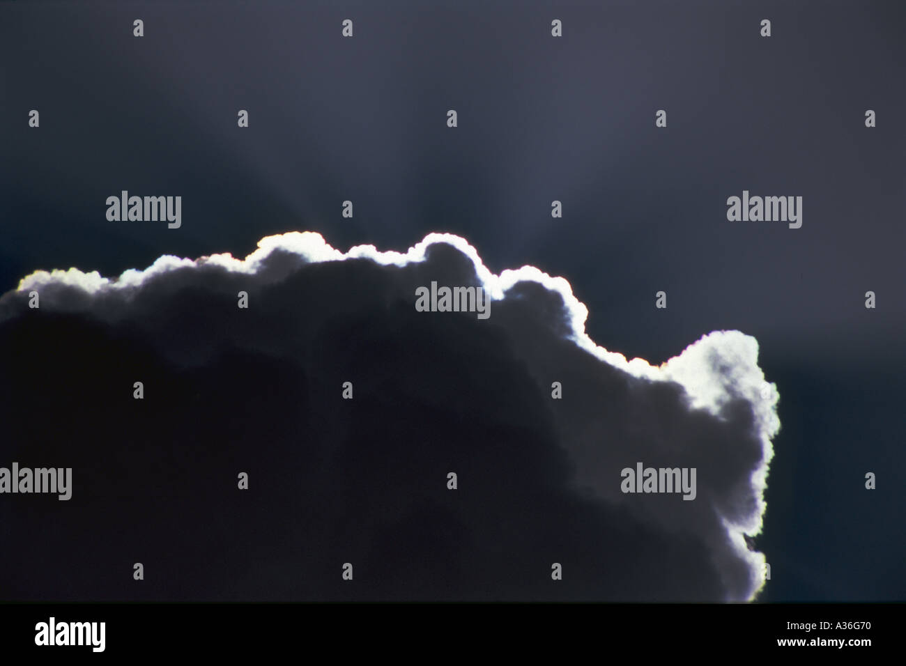 Cloud silver lining hi-res stock photography and images - Alamy