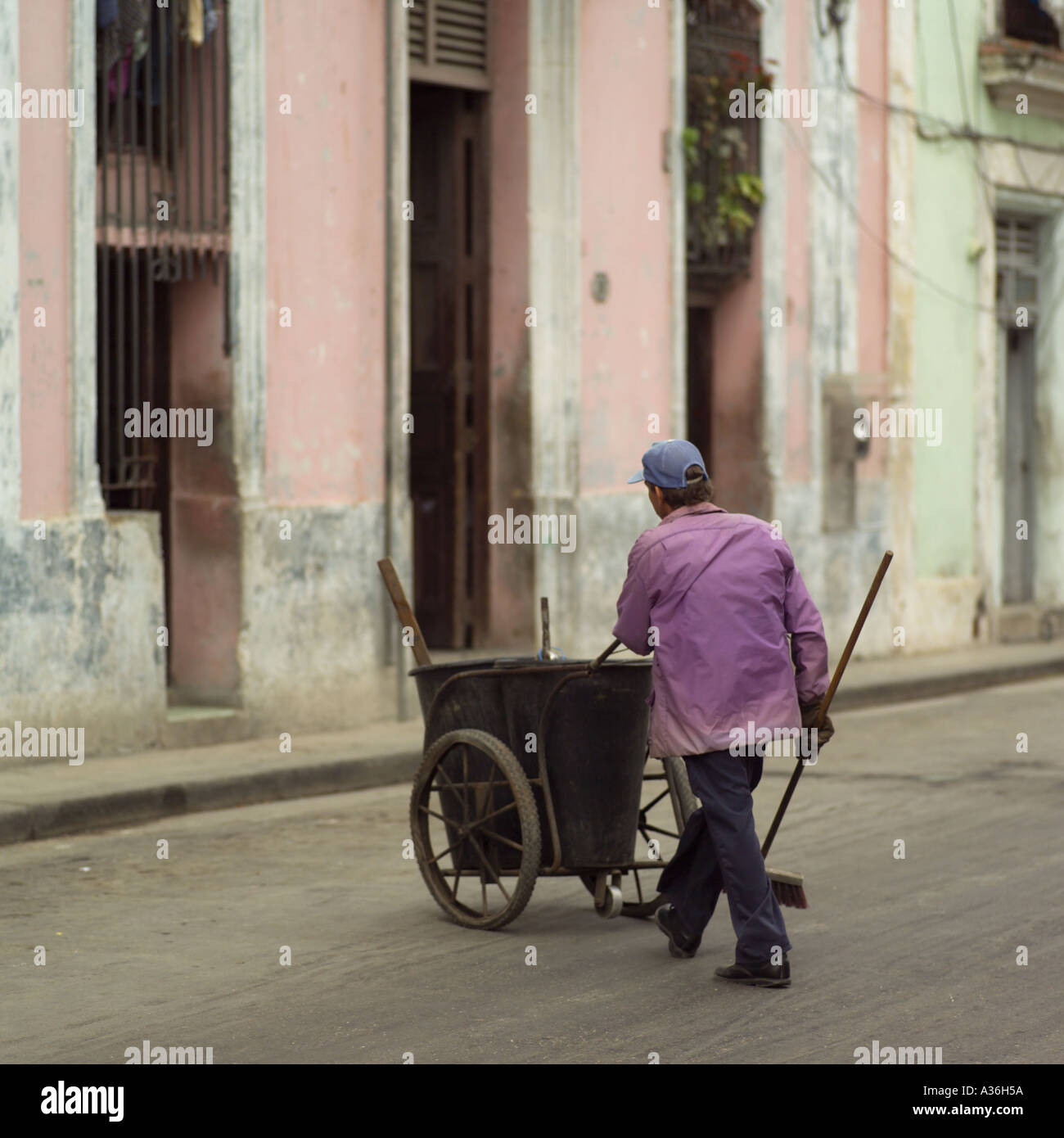 Street sweeper cart hi-res stock photography and images - Alamy