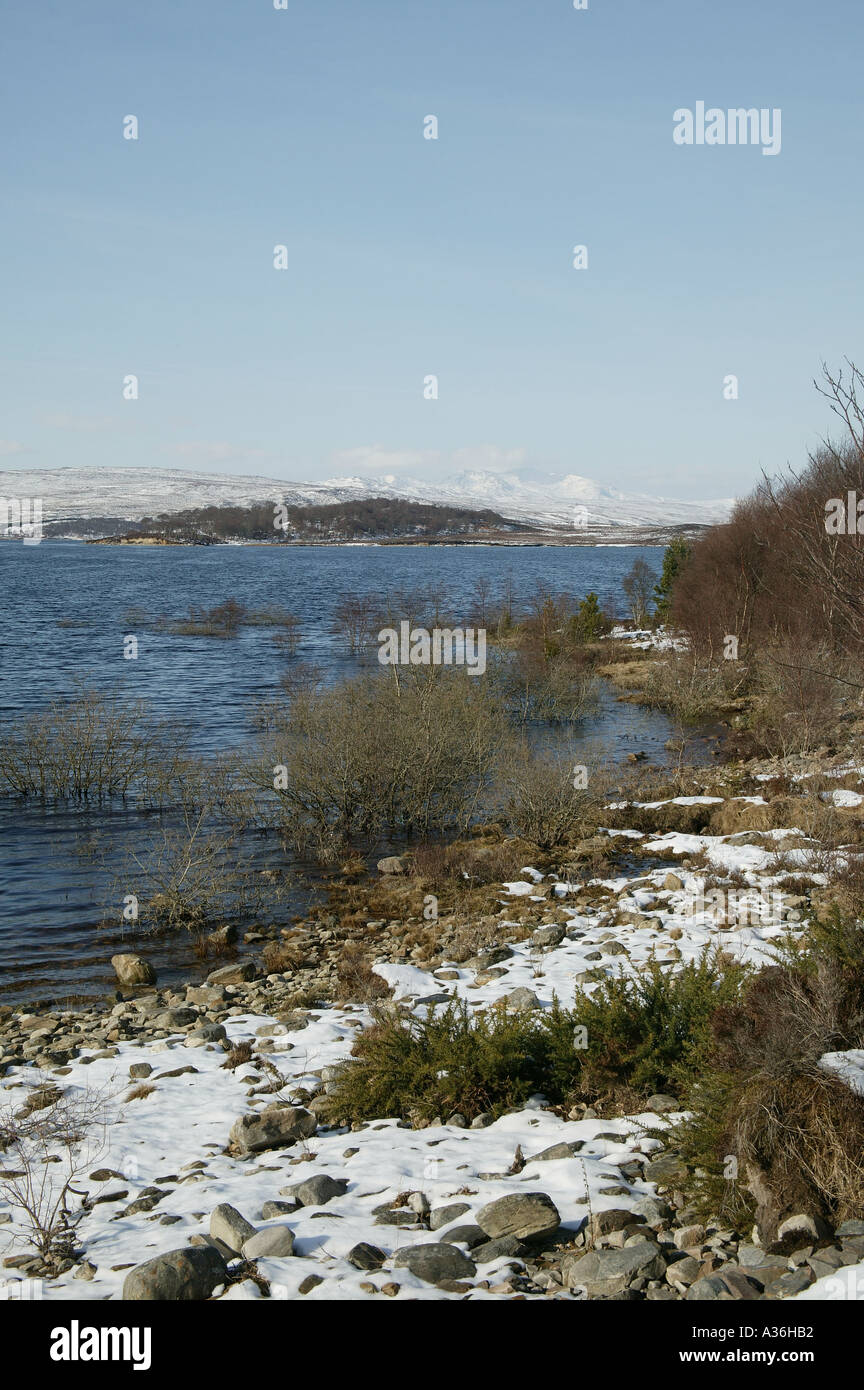 Loch shin snow hi-res stock photography and images - Alamy