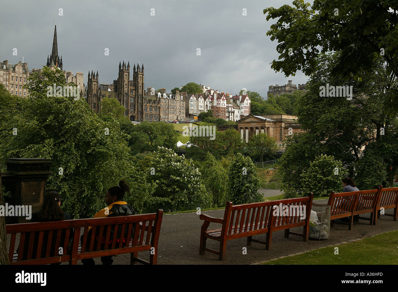 Ramsay garden gardens edinburgh hi-res stock photography and images - Alamy