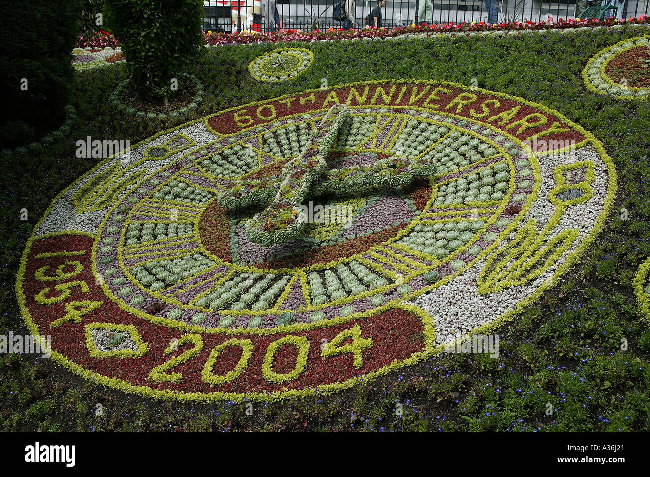 Edinburgh flower clock hi-res stock photography and images - Alamy