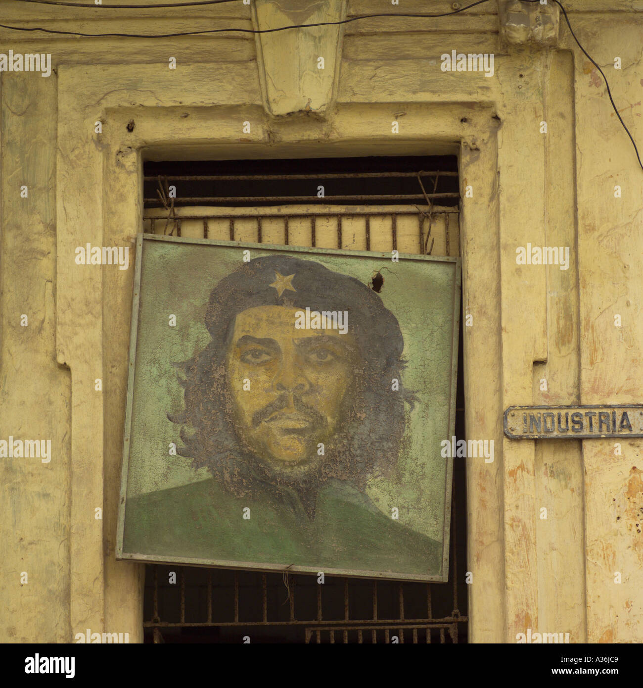 Picture frame on a door of Che Guevara Havana Cuba Stock Photo - Alamy