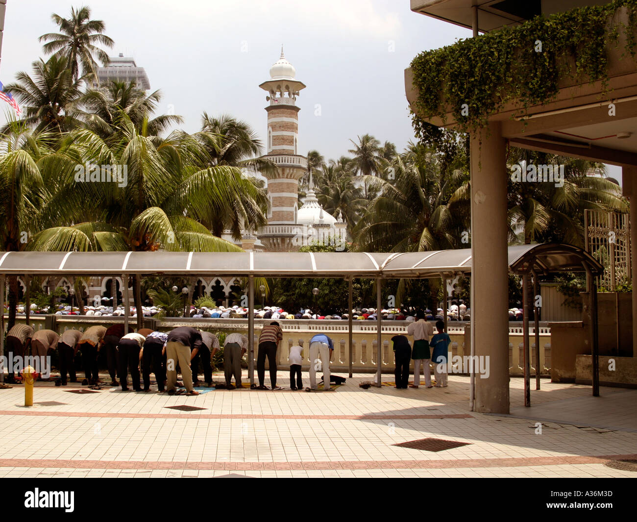 Malaysia Kuala Lumpur Masjid Jamek Mosque Praying Pray Time Stock Photo ...