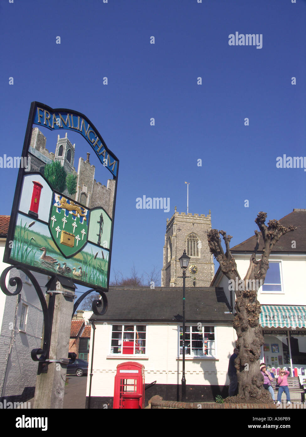 Framlingham town sign hi-res stock photography and images - Alamy