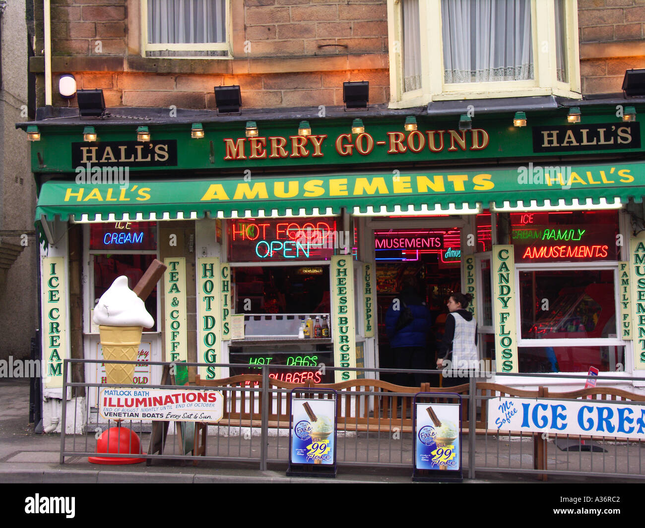 Amusements Matlock Bath Derbyshire England Stock Photo - Alamy