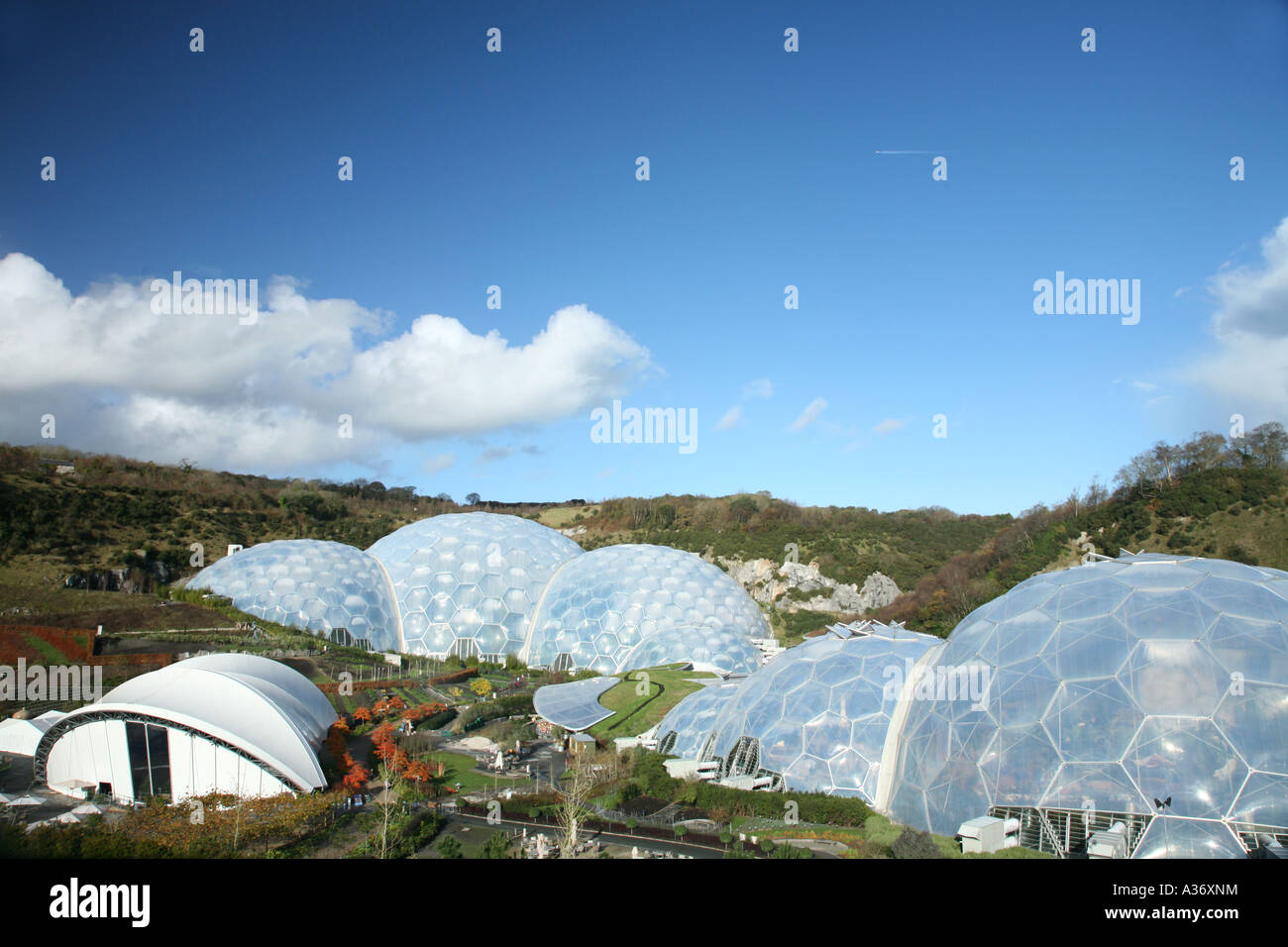 The bio-domes of the eden project in cornwall Stock Photo - Alamy