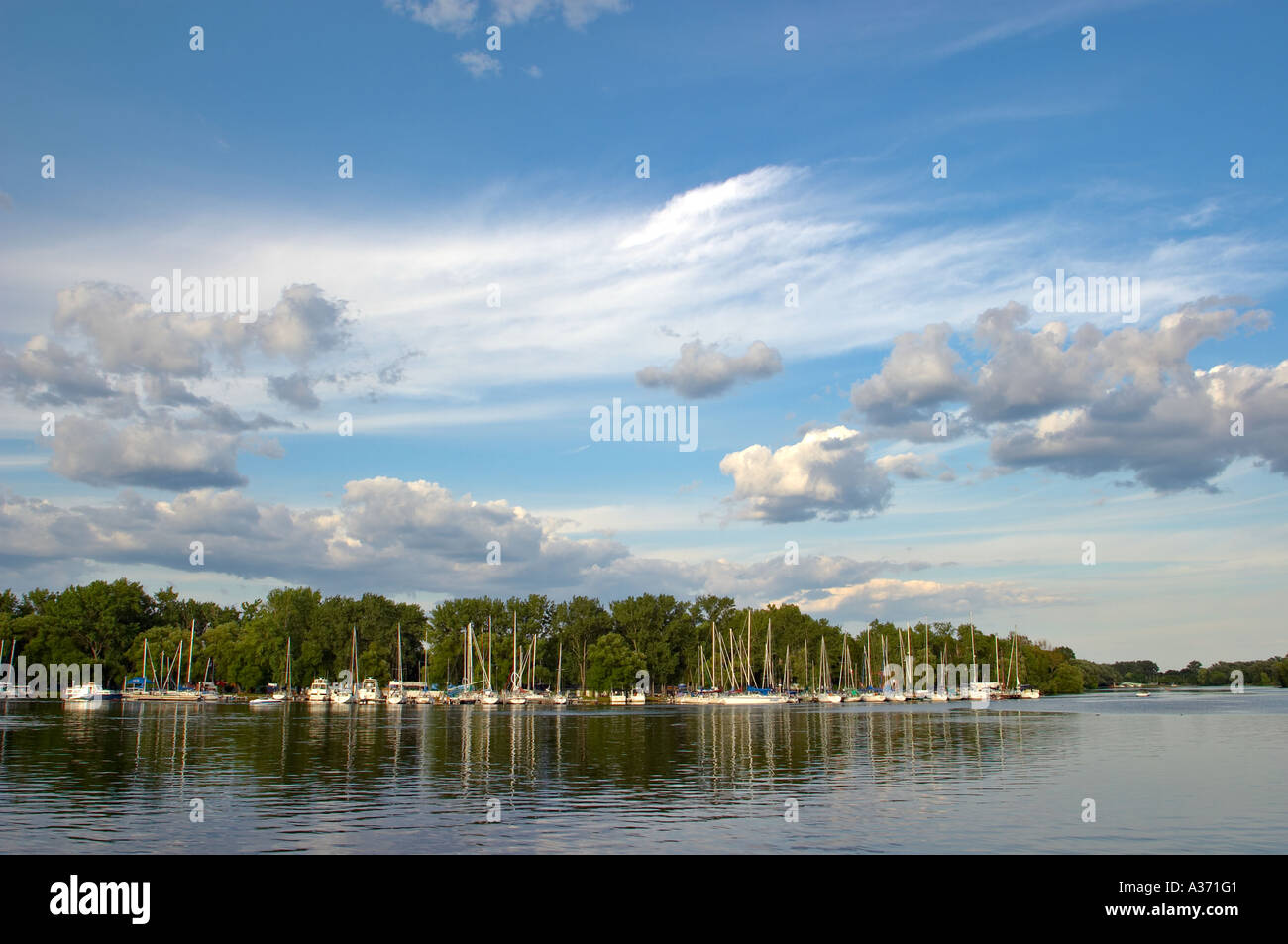 Ontario postcards hi-res stock photography and images - Alamy