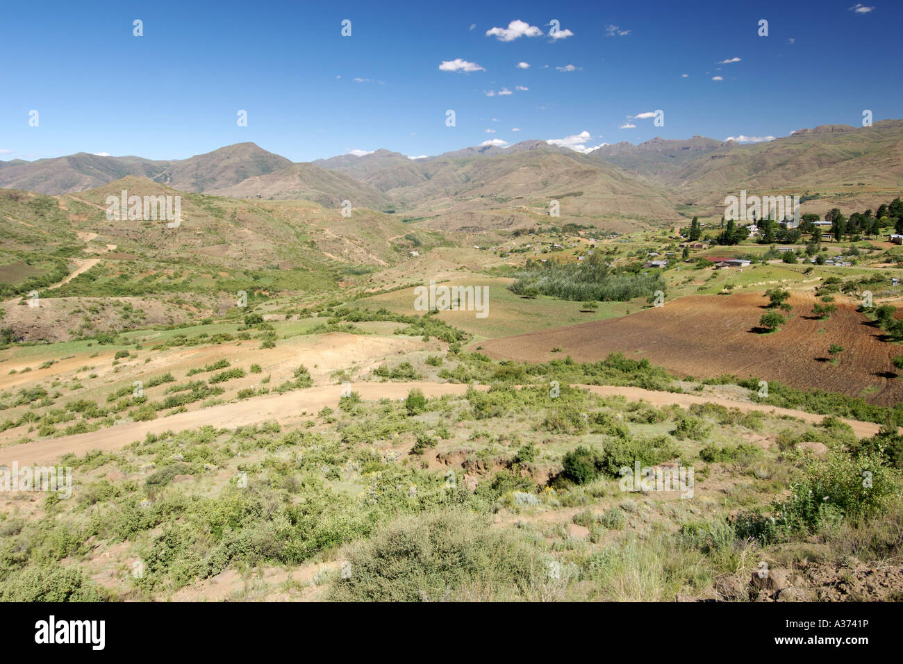 Scenery along the road to Semonkong in the mountain kingdom of Lesotho ...