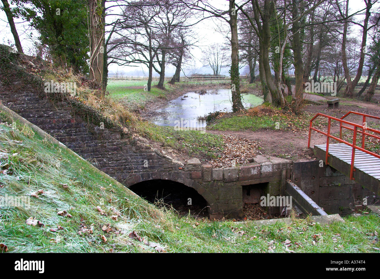 Fourteen locks canal path hi-res stock photography and images - Alamy