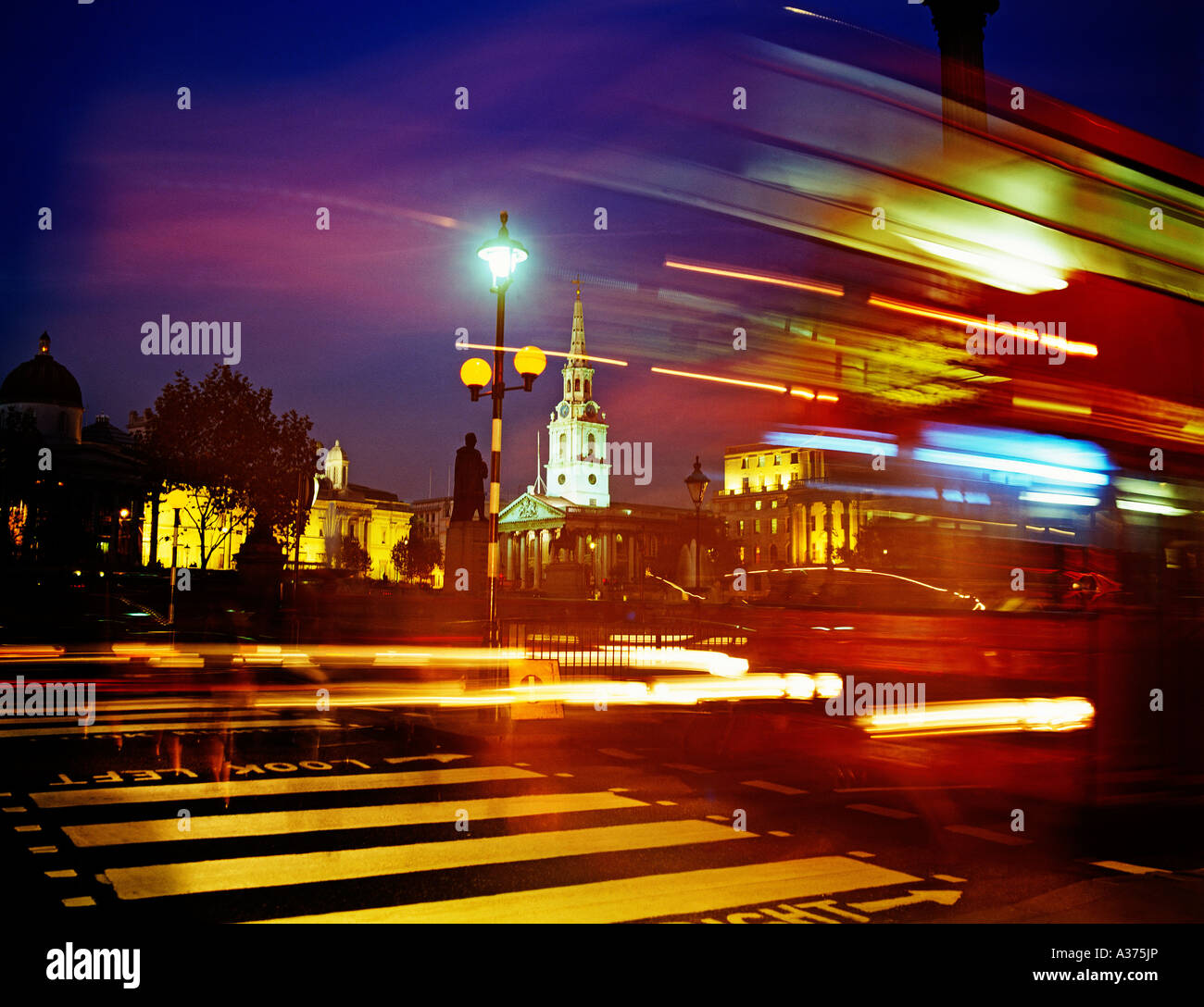 Driving double decker bus at night hi-res stock photography and images ...
