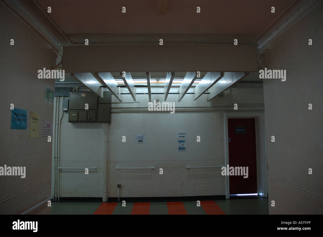 hospital ward corridor Stock Photo - Alamy