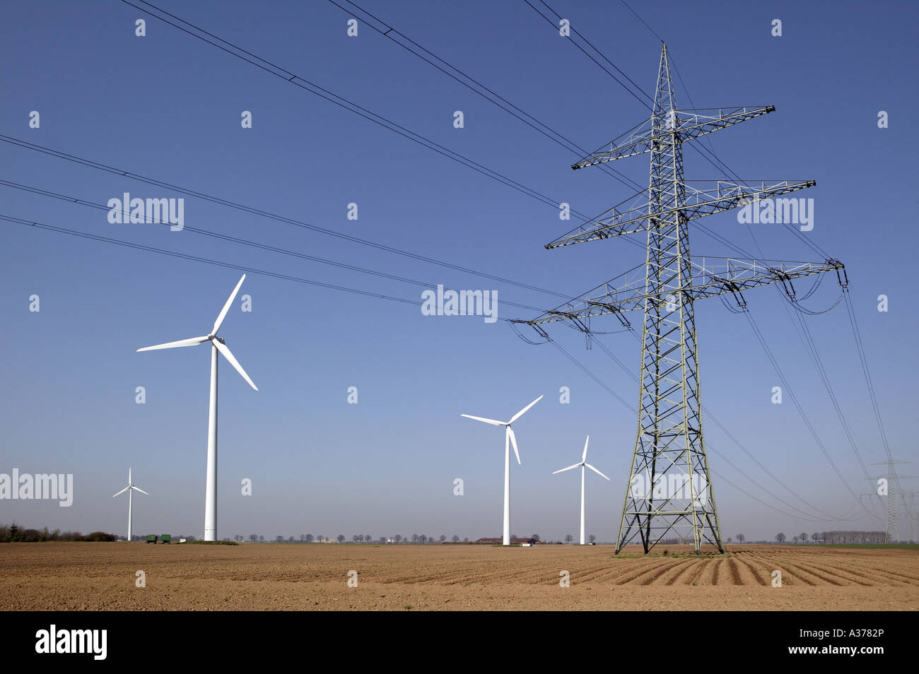Energywindmills hi-res stock photography and images - Alamy