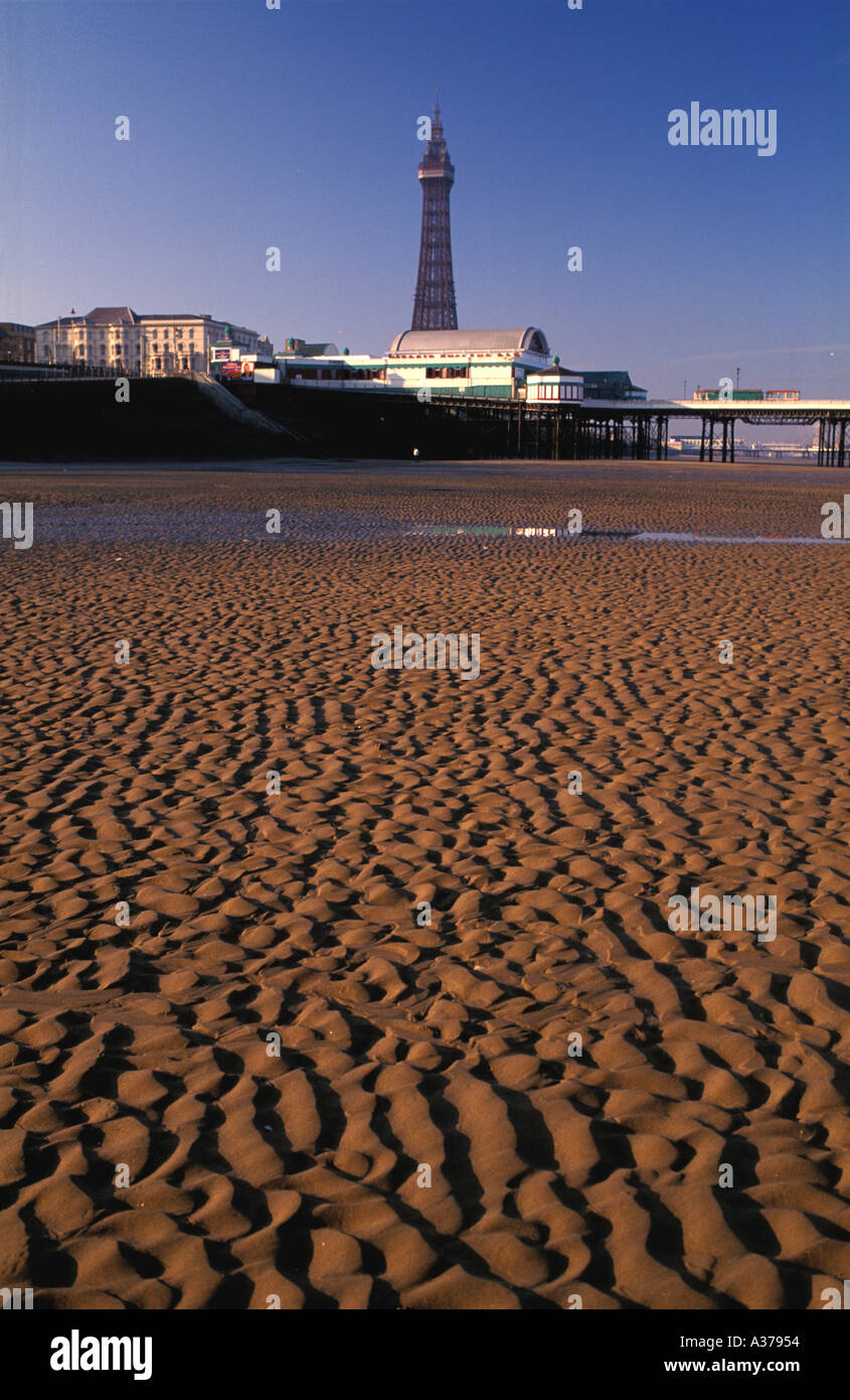 Blackpool early morning hi-res stock photography and images - Alamy