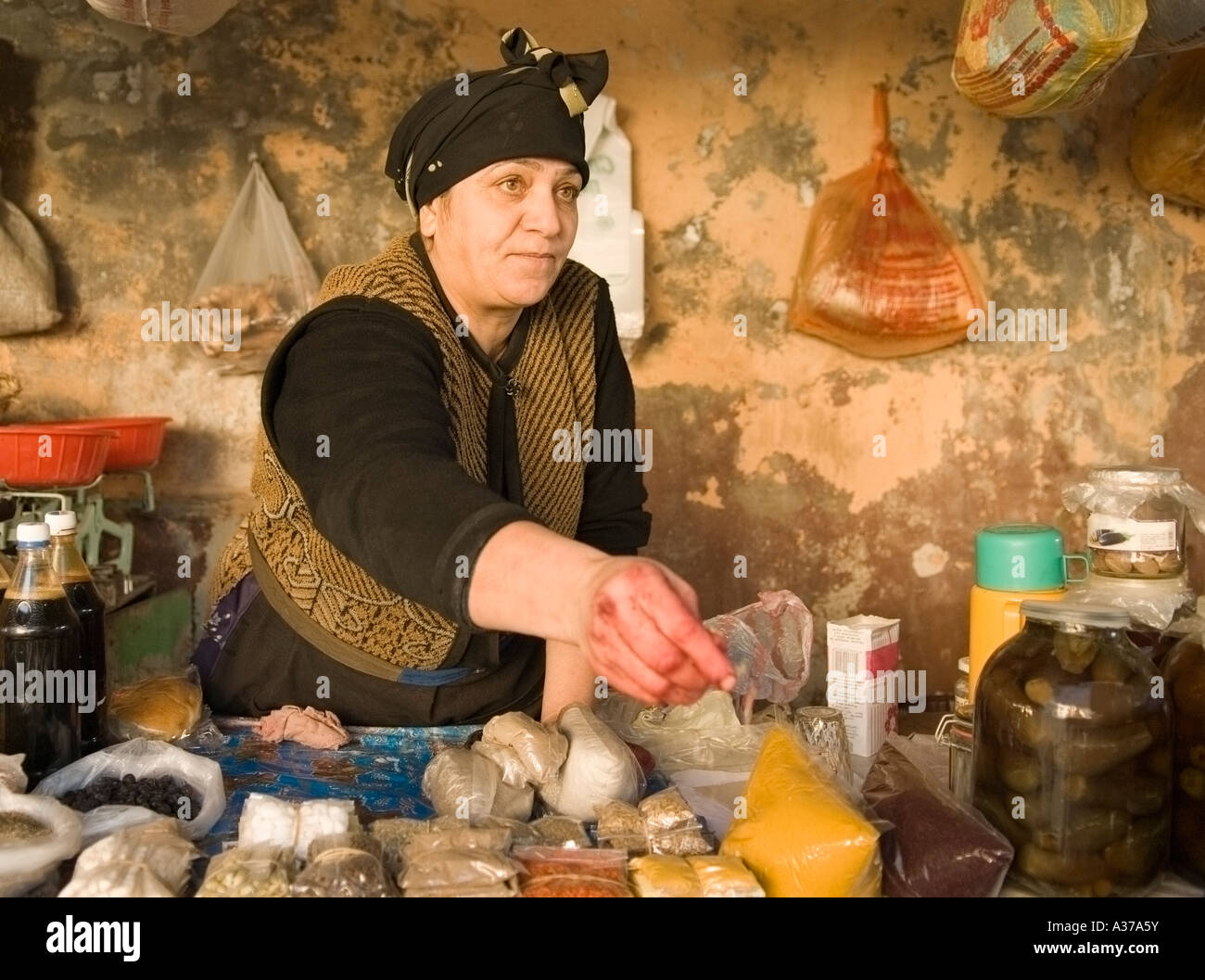 Azeri woman hi-res stock photography and images - Alamy