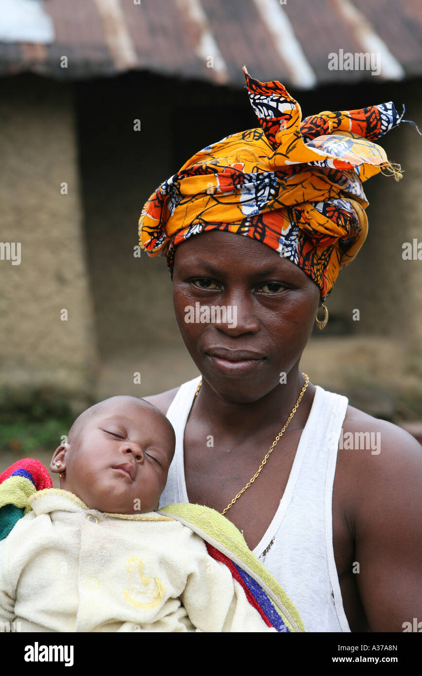 Sierra leone tribe hi-res stock photography and images - Alamy