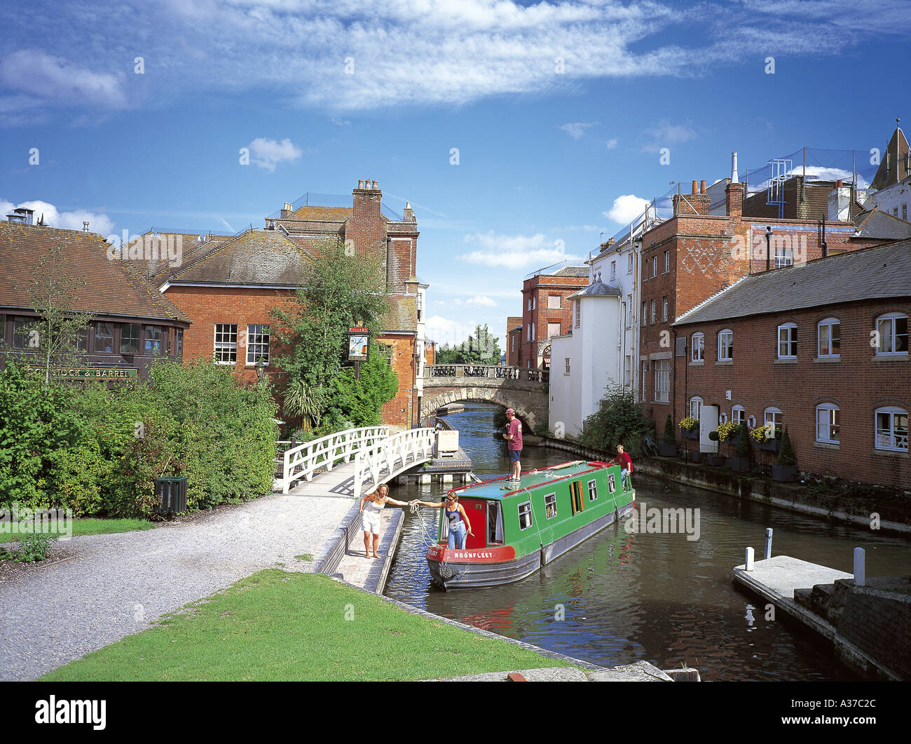 Kennet and Avon Canal Stock Photo - Alamy