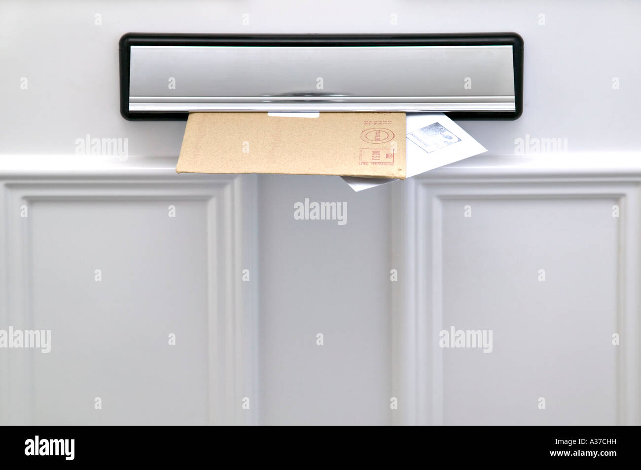 Letter sticking out of envelope hi-res stock photography and images - Alamy