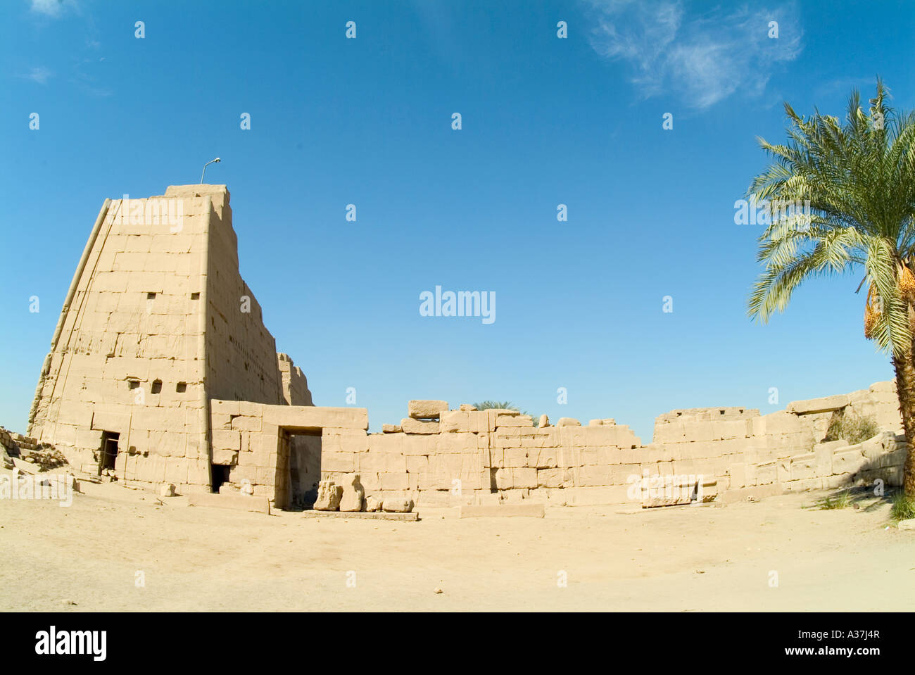 Karnak Temple eighth pylon of Thutmosis II and Hatshepsut Karnak Egypt ...