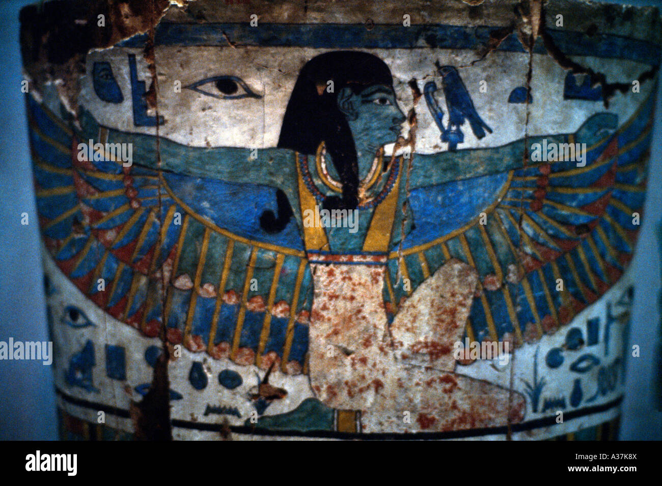 Egyptian goddess ma'at hi-res stock photography and images - Alamy