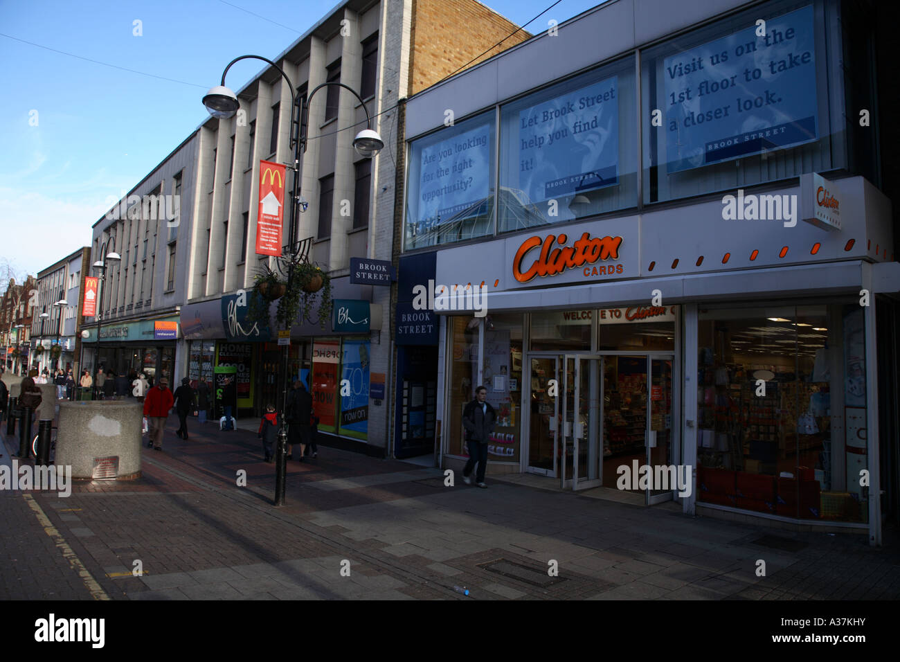 High street sutton hi-res stock photography and images - Alamy