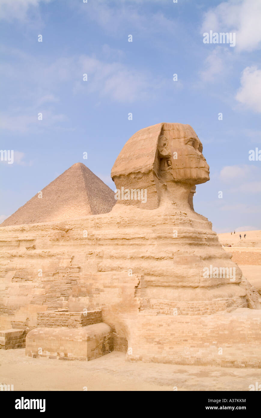 Giza the Great Sphinx likeness king Khafre pyramid of Khufo Cheops ...