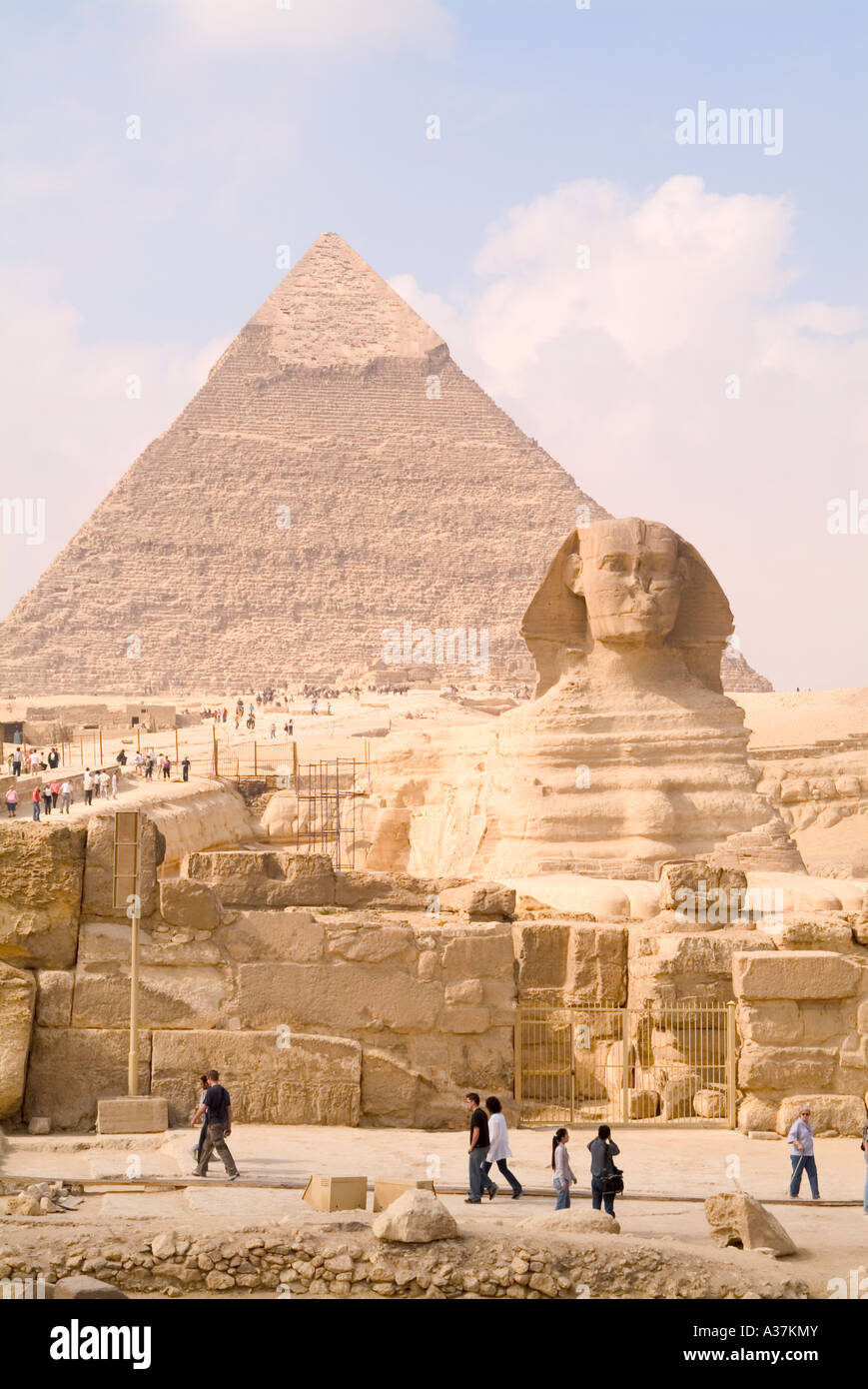 Khafre entrance hi-res stock photography and images - Alamy