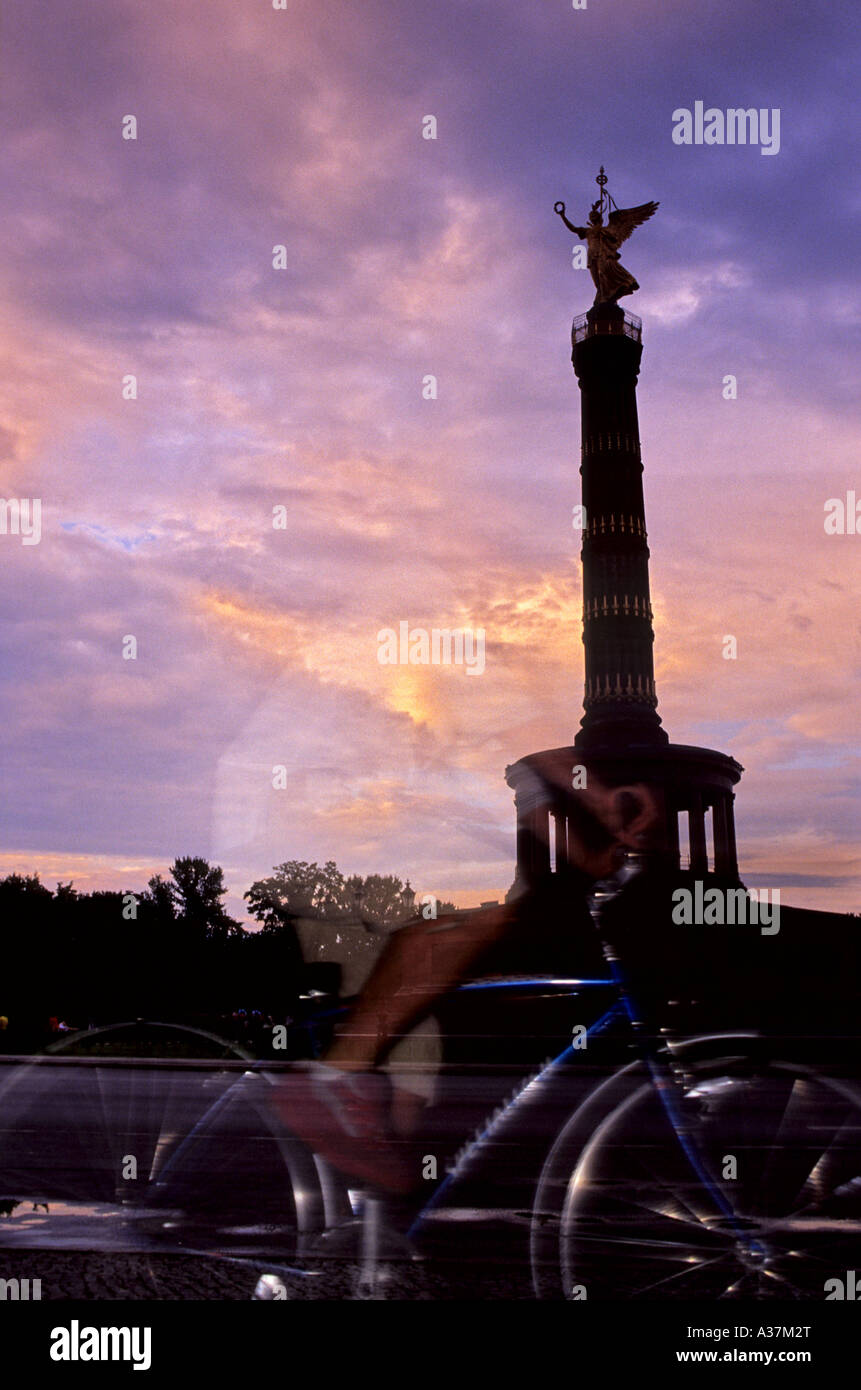 The Siegessaule Victory Column in the centre of the Tiergarten- Berlin ...