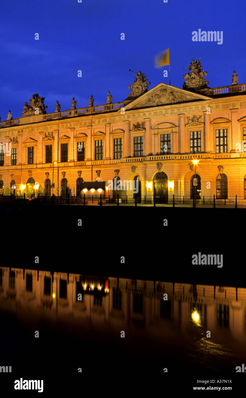 Exterior of the Schlossplatz former imperial palace on island in the ...