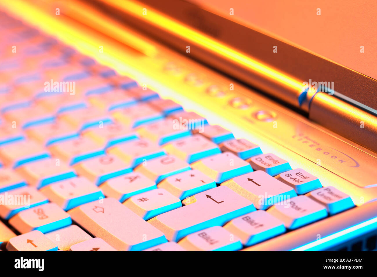 Computertestatur Notebook, keyboard detail of computer laptop coloured ...