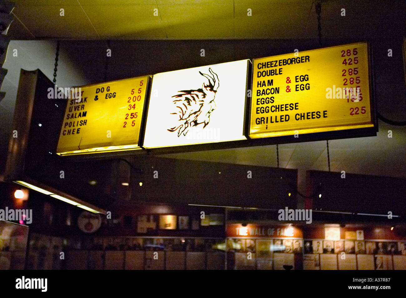 ILLINOIS Chicago Billy Goats tavern and grill restaurant Saturday Night ...