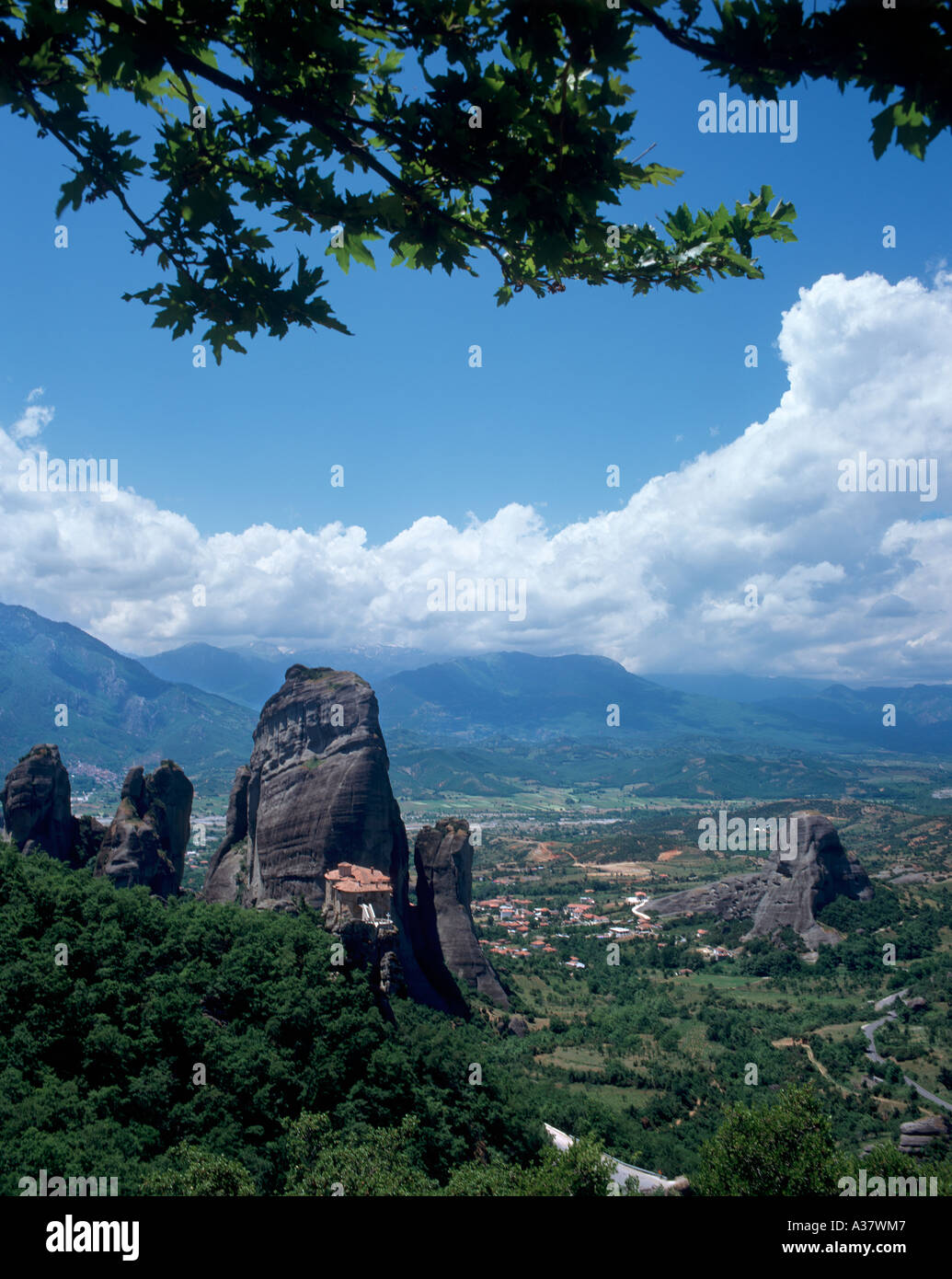 Monasteries of Meteora (Location for James Bond For Your Eyes Only ...