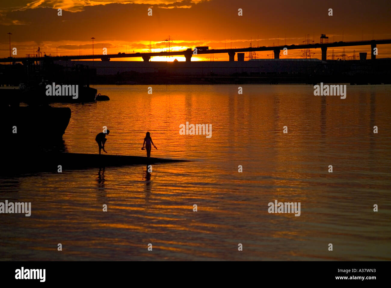 The great ocean road children hi-res stock photography and images - Alamy