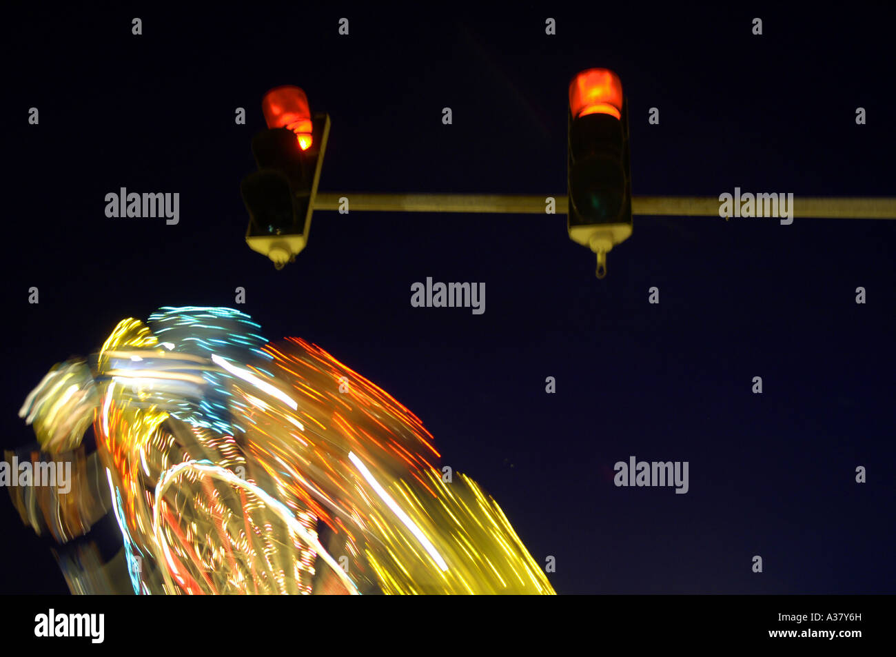 traffic lights big wheel ferris lights colour color speed movement fun ...