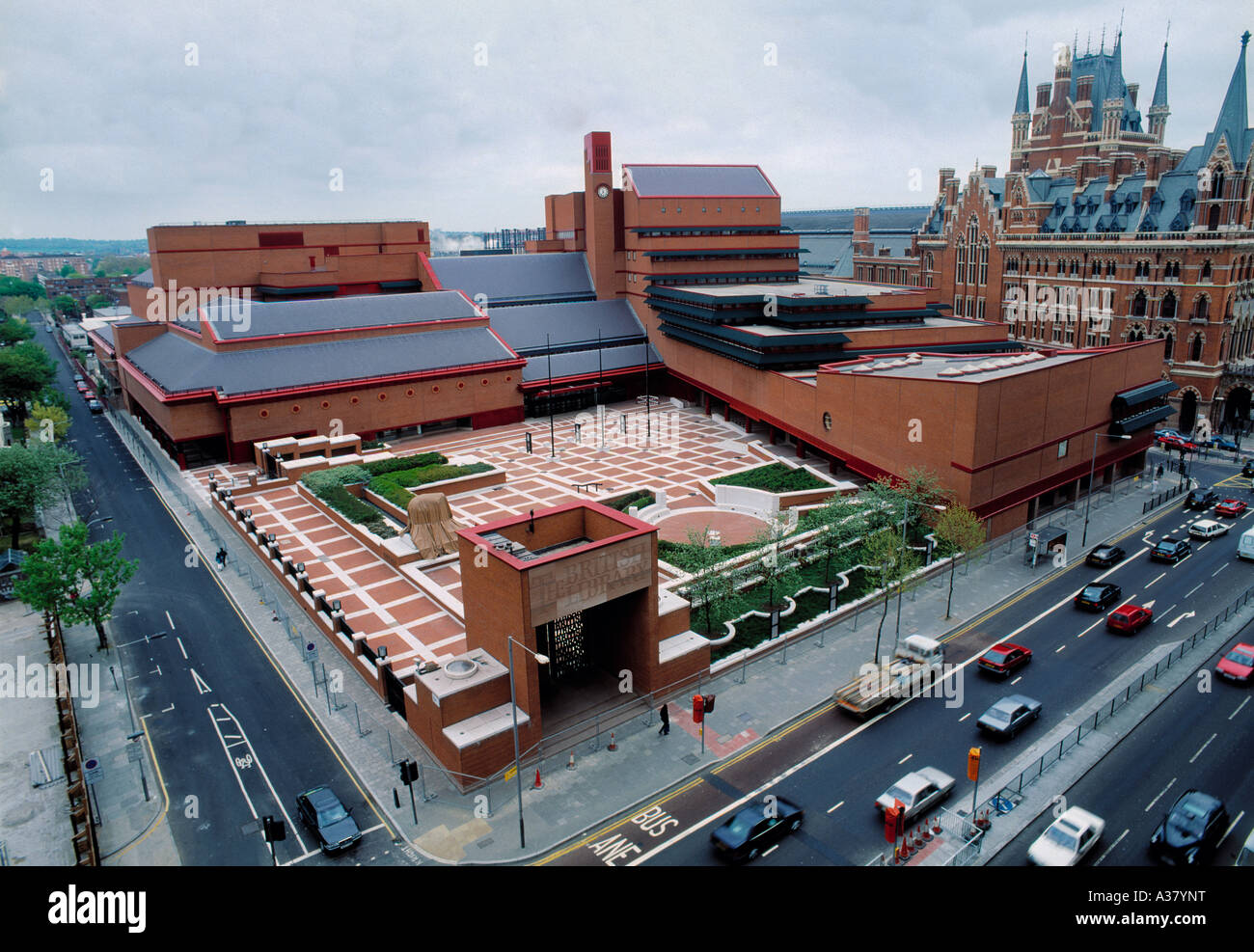 The british library building london hi-res stock photography and images ...